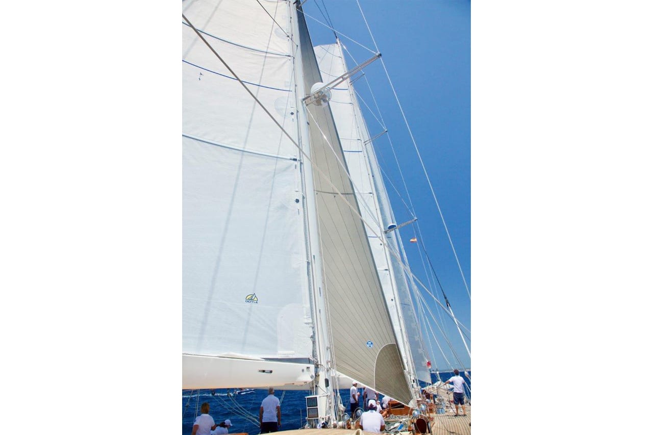 The Windrose of Amsterdam - equipped by Sailmon